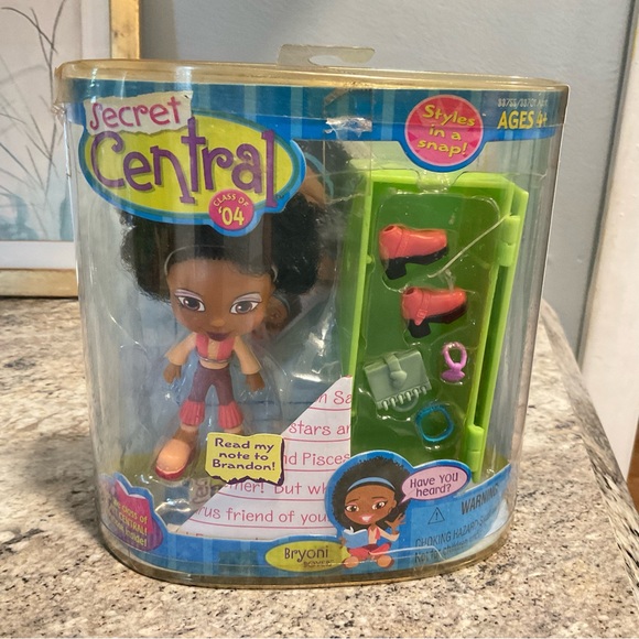 Hasbro | Toys | Secret Central Doll Class Of 204 New Bryoni Boyer ...